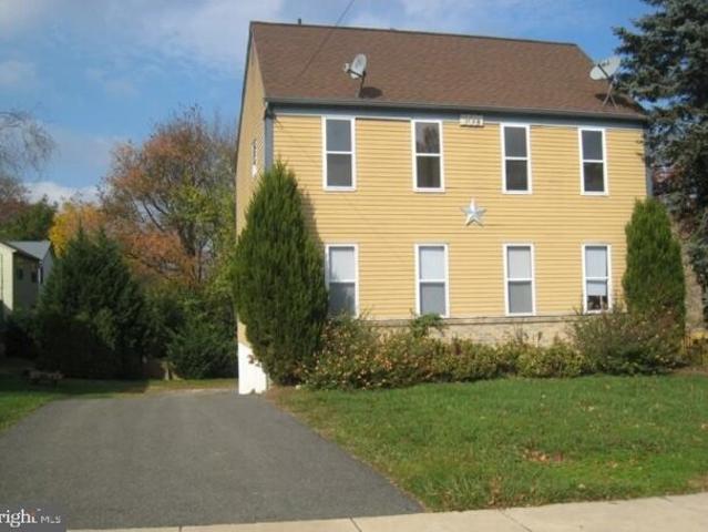 W Lakeview Ave, Oaklyn, Home For Sale