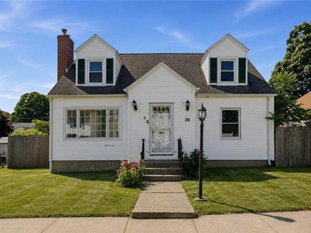 W Lawn Ave, Pawtucket, Home For Sale