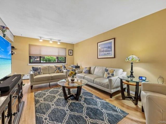W Lawrence Park Dr Unit,piermont, Condo For Sale