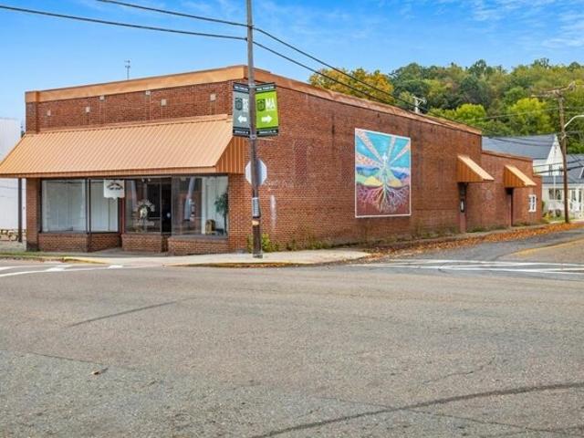 W Laurel Ave, Damascus, Home For Sale