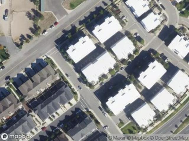W Laureston Way