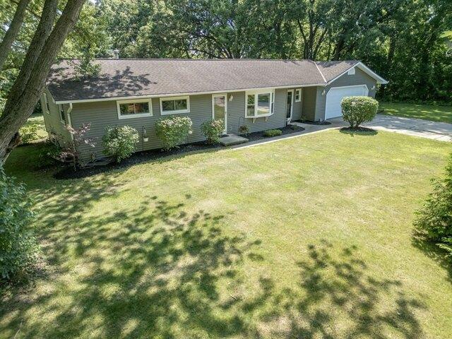 W Lee St, Lake Mills, Home For Sale