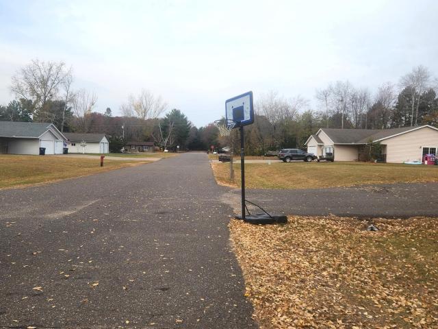W Leonard Street