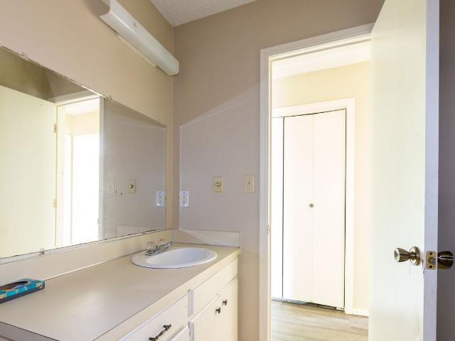 W Lillian St Fourplex 2 Bedroom Apartment for Rent at 1421 W Lillian St, Claremore, OK 74017