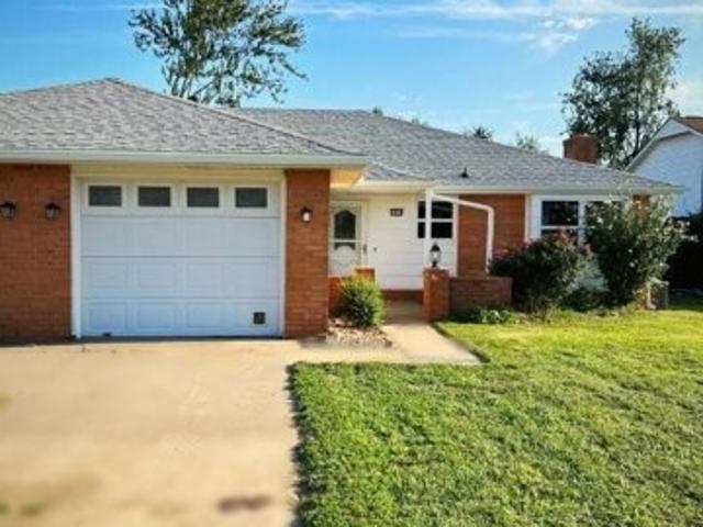 W Linden St, Rogers, Home For Sale