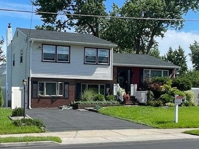 W Palmer St, Morrisville, Home For Sale