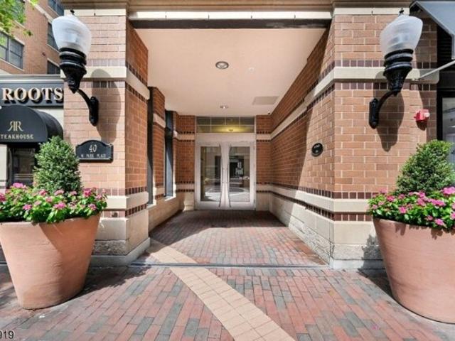 W Park Pl Apt,morristown, Condo For Sale