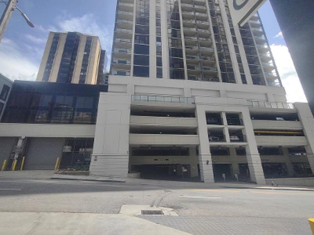 W Peachtree St NW Apt