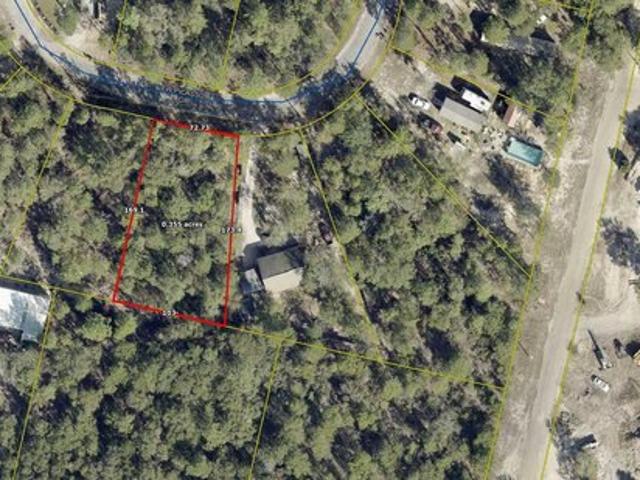 W Picasso Cir, Defuniak Springs, FL 32433