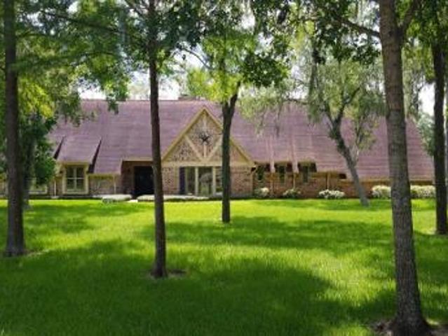 W Plantation Oaks Dr