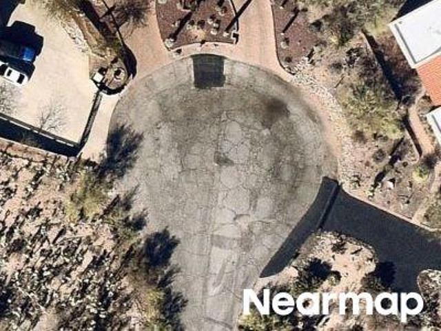 W Placita Roca Escondida