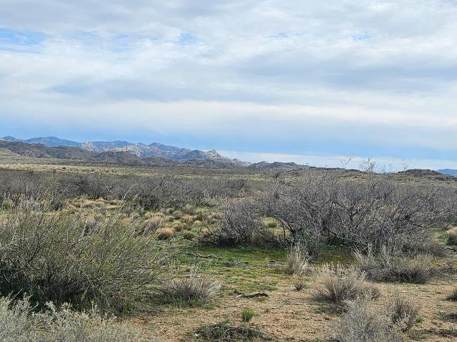 W Poco Bueno, Unit 11, Congress, AZ 85332 | MLS #7004