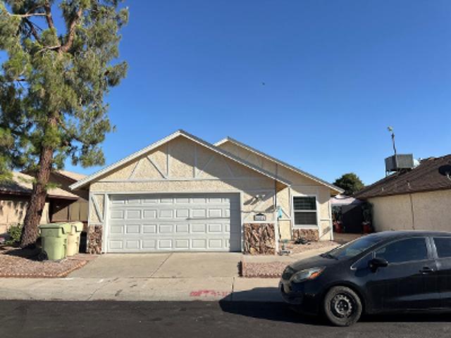 W Poinsettia Dr