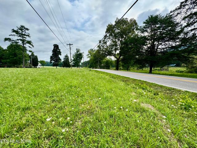 W Raccoon Valley Drive, Heiskell, TN 37754