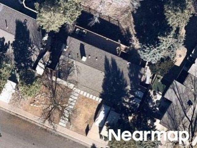 W Radcliff Ave