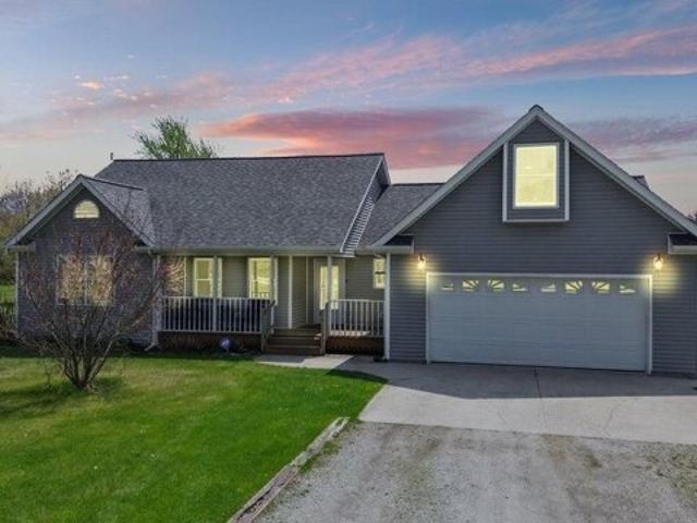 W Rd N, Wheatfield, Home For Sale