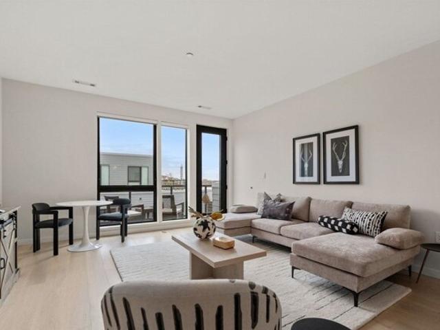 W Rd St Apt,boston, Condo For Sale