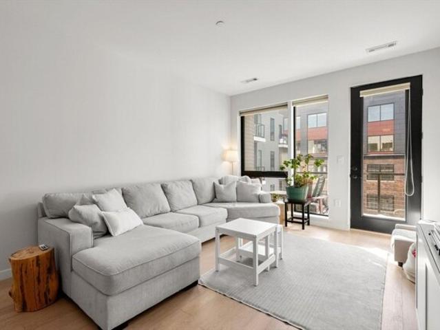 W Rd St Apt,boston, Condo For Sale