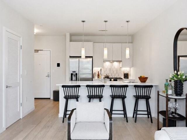 W Rd St Apt,boston, Condo For Sale
