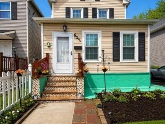 W Rd St, Plainfield, Home For Sale