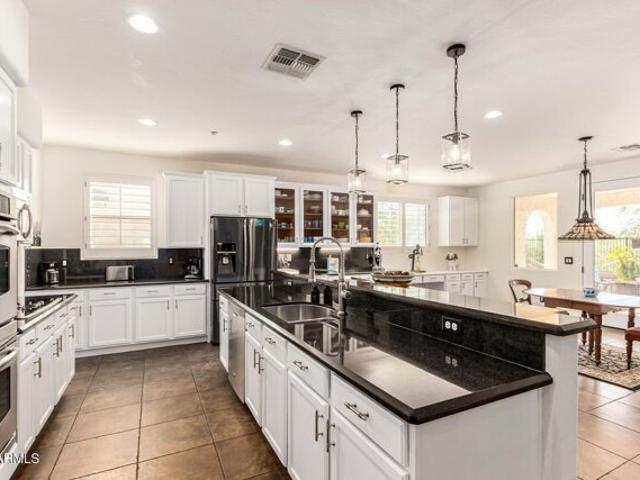 W Red Hawk Dr, Peoria, Home For Sale