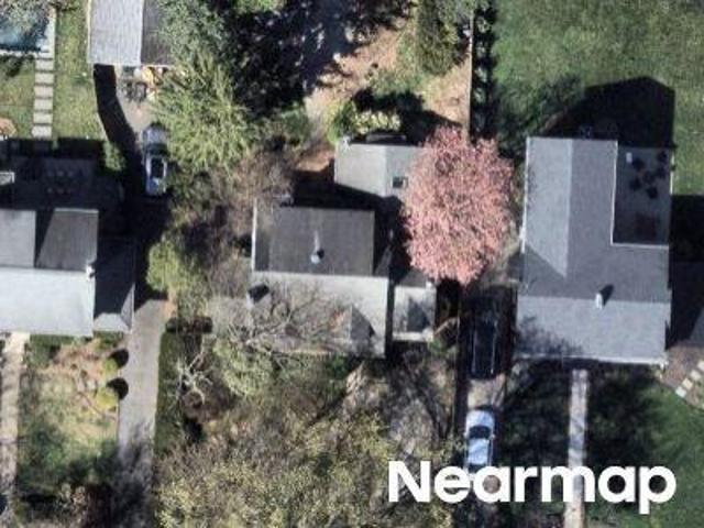 W Redman Ave