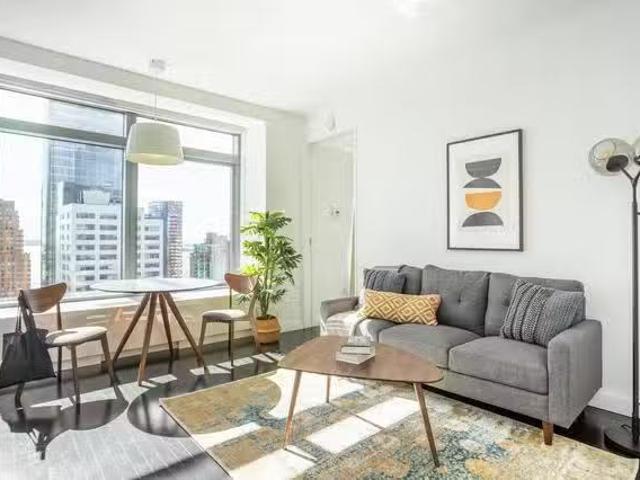 W Residences, 123 Washington St, Financial District 1 Bedroo.