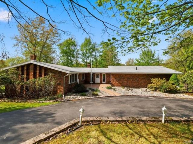 W Ridge Rd, Warwick, Home For Sale