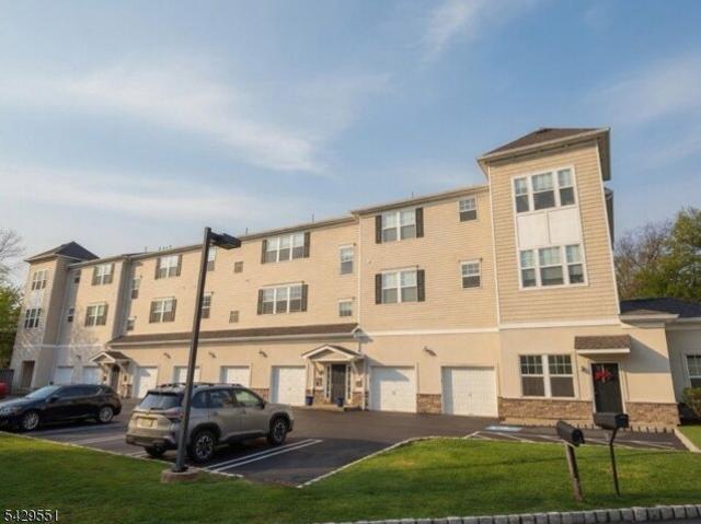 W River Styx U Rd Unit,hopatcong, Condo For Sale