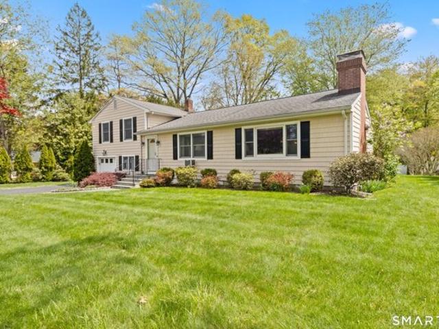 W Rocks Rd, Norwalk, Home For Sale