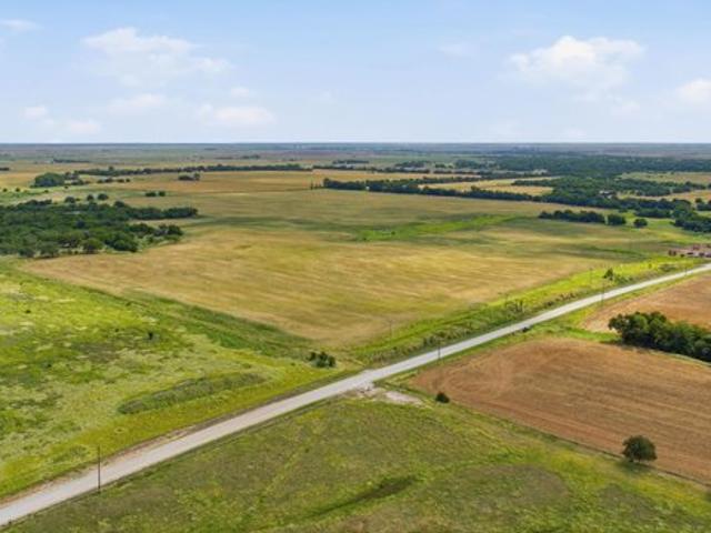 W Robertson, Enid, OK 73701