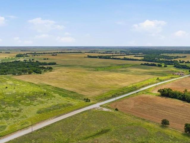 W Robertson, Enid, OK 73701