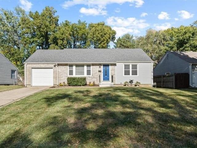 W St Ter, Overland Park, Home For Sale