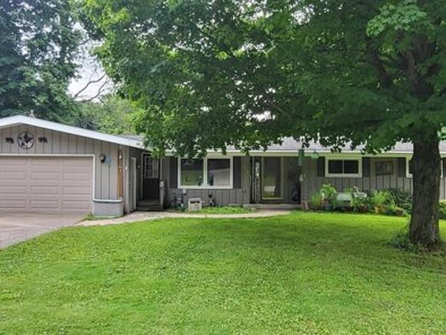 W Summit St, Wittenberg, Home For Sale