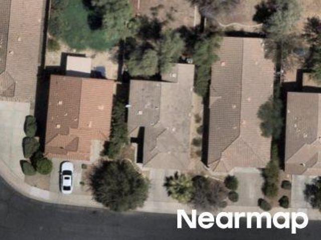 W Sunland Dr