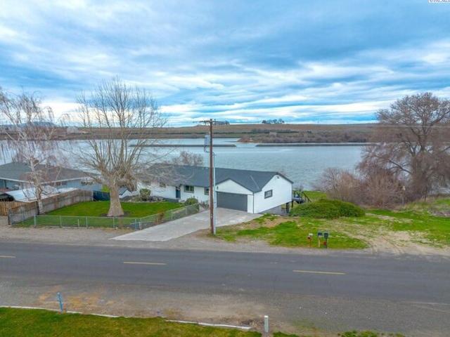 W Sunset Dr, Burbank, Home For Sale