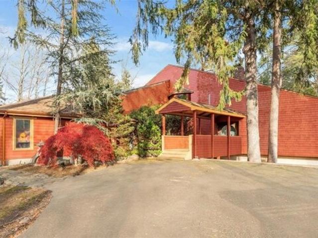 W Saddle River Rd, Upper Saddle River, Home For Sale