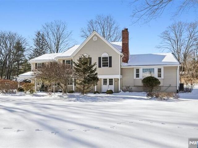 W Saddle River Rd, Upper Saddle River, Home For Sale