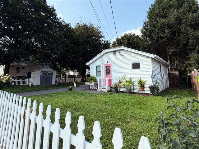 W School St, Westfield, Home For Sale