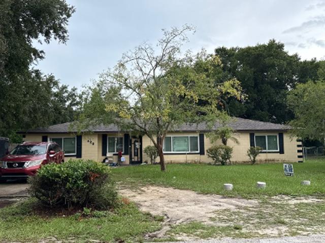W Seminole Ave