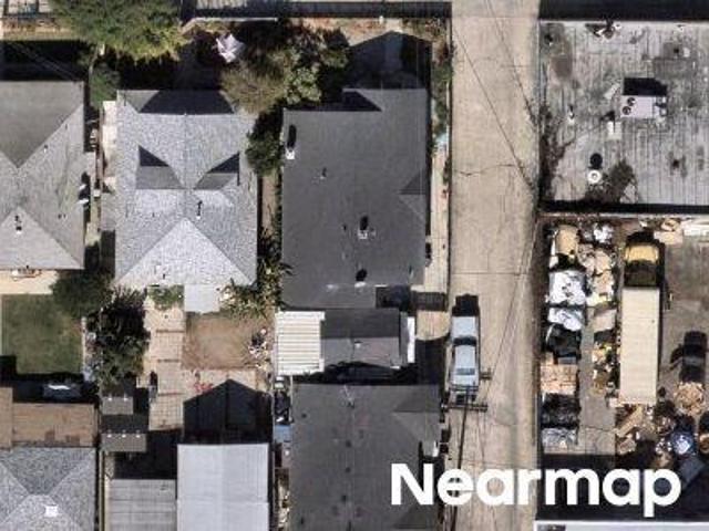 W Sepulveda St