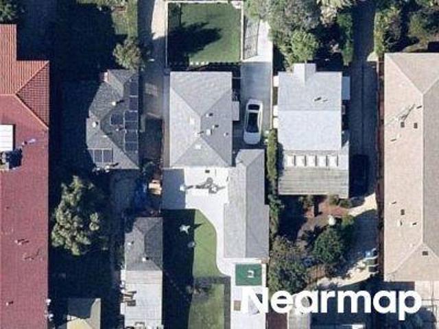 W Sepulveda St