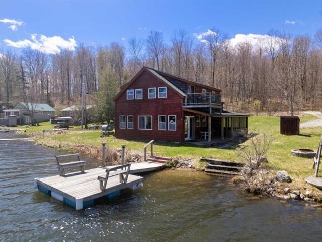 W Shore Dr, Tinmouth, Home For Sale