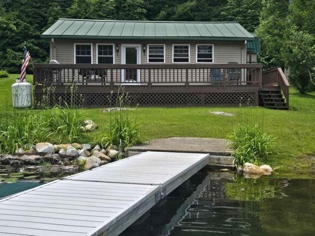 W Shore Dr, Tinmouth, Home For Sale