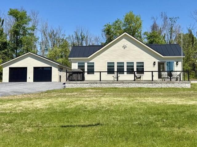 W Shore Rd, Alburgh, Home For Sale