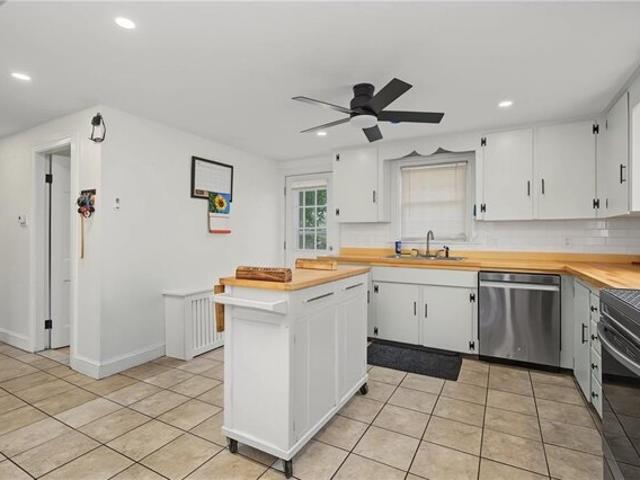 W Shore Rd, Warwick, Home For Sale