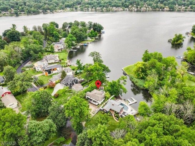 W Shore Trl, Sparta, Home For Sale
