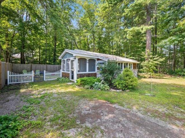 W Side Rd, Conway, Home For Sale