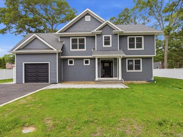 W Tyler Ave, Miller Place, Home For Sale