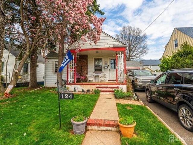 W Th Ave, Roselle, Home For Sale